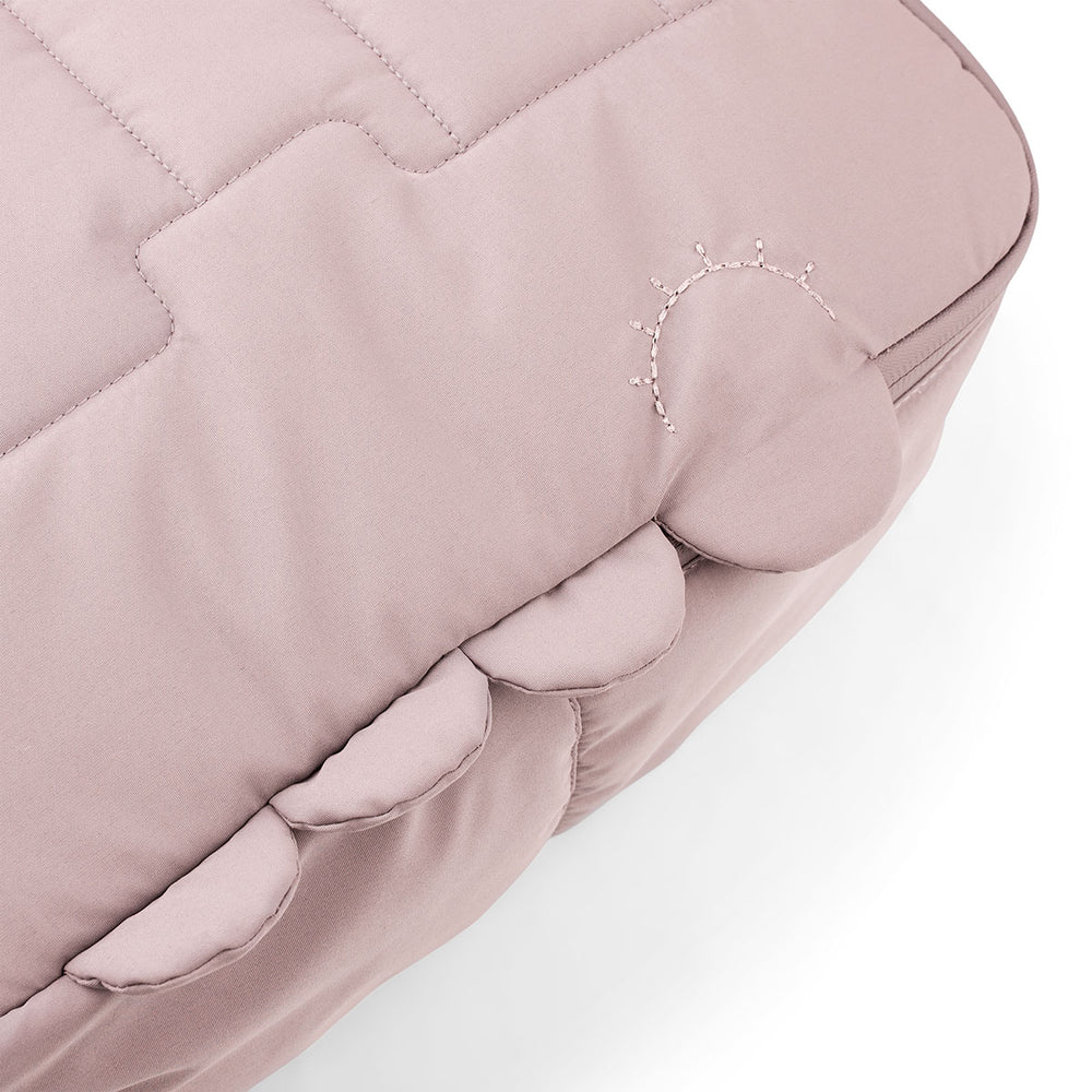 Quiltet børnerygsæk - Croco - Pudder - 9,6 L – Shop at Done by Deer ...